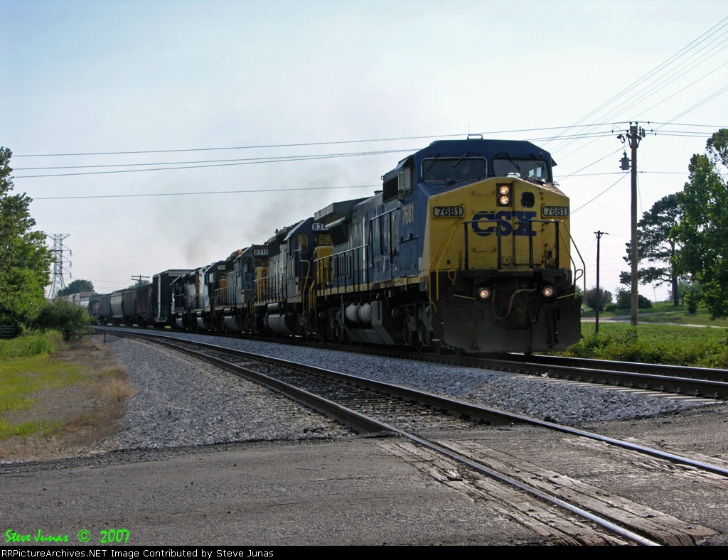 CSX 7681 Q526